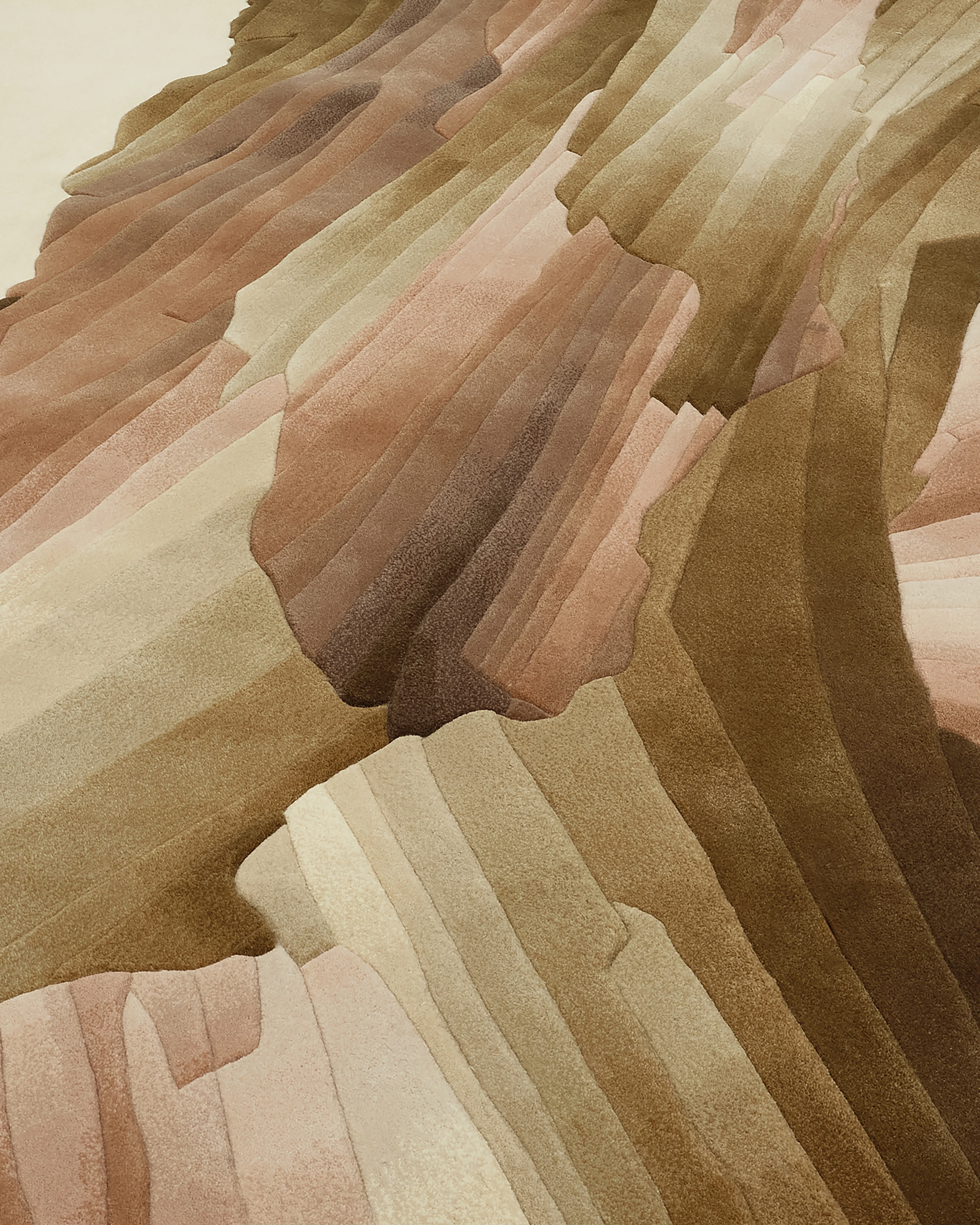 Cavern | Hand Tufted — Cut pile — Terracottas, Neutrals — Circular